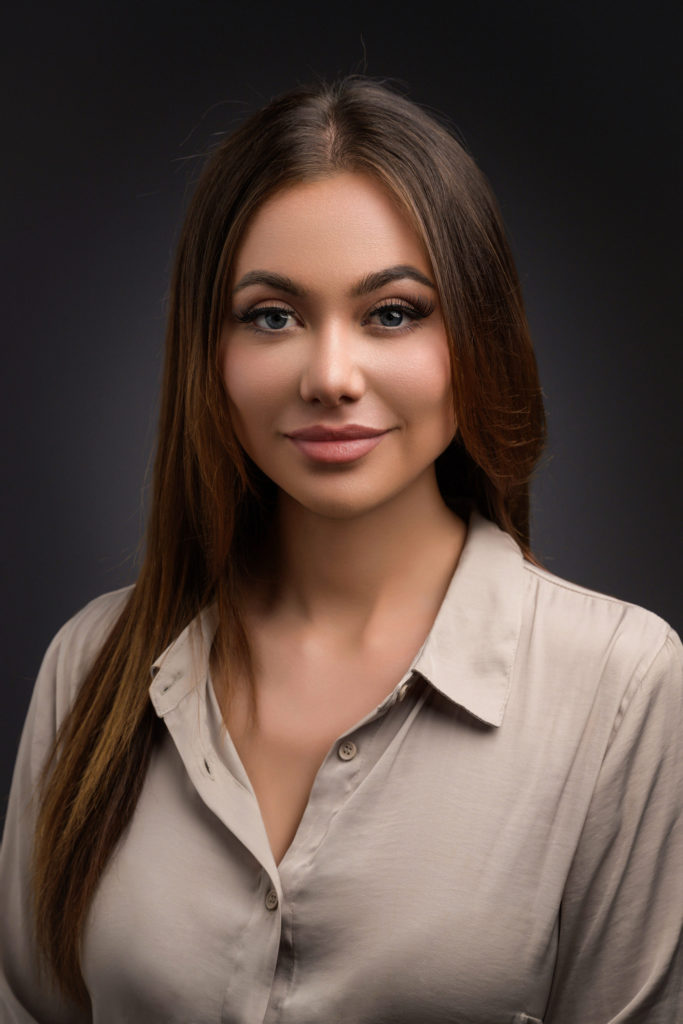 Ariana Portrait Shoot » Evernew Studio